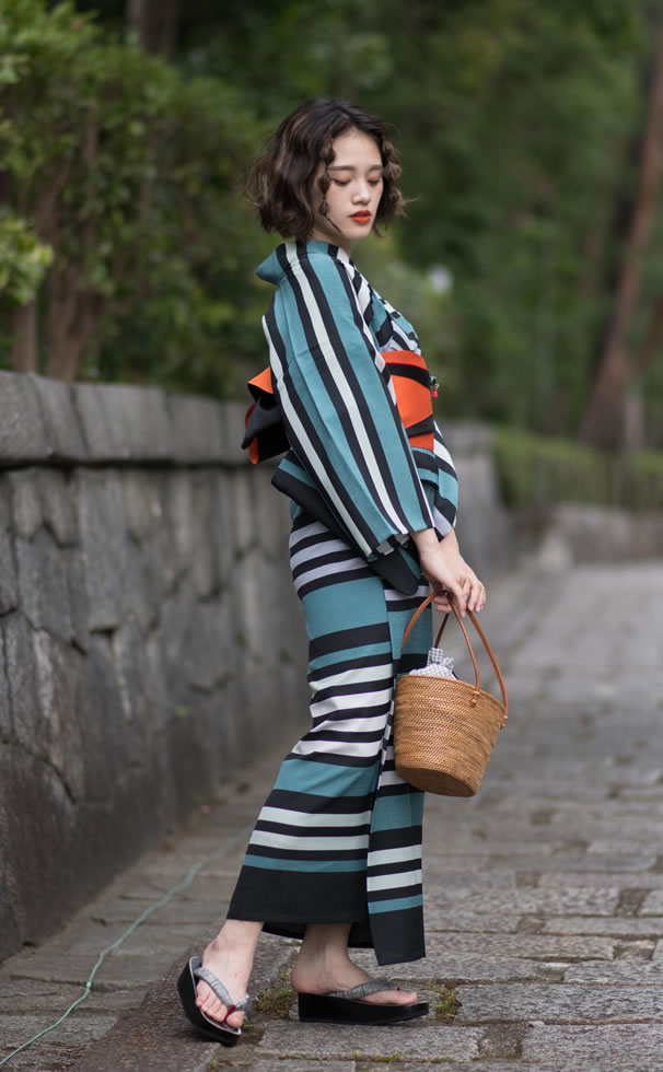 Green Modern Style Yukata with a Striped Pattern | Kimono rental in ...