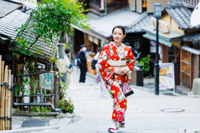 10 things men should know when renting a kimono in Kyoto | Kyoto Kimono ...