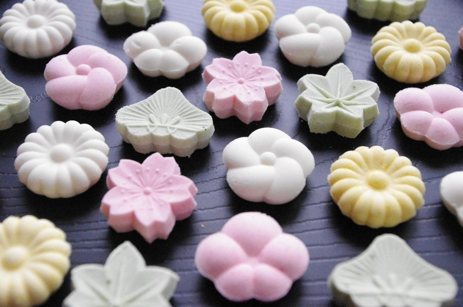 Wagashi, the sweets sereved at tea ceremonies | Blogs and Testimonials ...